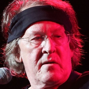 Legendary Rock Artist Passes Away at 74 - ZergNet