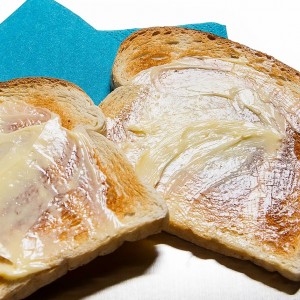 The Simple Trick to Spreading Cold Butter on Toast - ZergNet