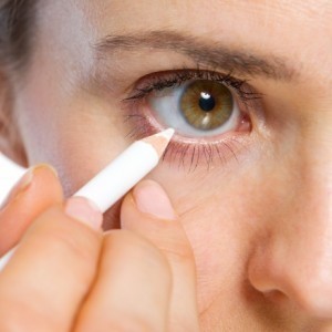 7 Makeup Mistakes That Make You Look Older Zergnet