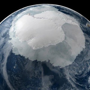 Massive 'Anomaly' Lurking Beneath the Ice in Antarctica - ZergNet