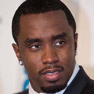 Diddy Cropped Kendall and Kylie Jenner Out of Photo - ZergNet