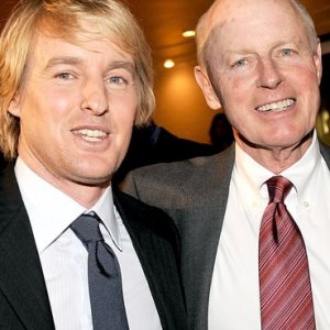 Owen and Luke Wilson's Father Dies - ZergNet