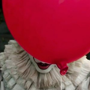 Pennywise Actor Made Child Actors Cry on 'It' Set - ZergNet