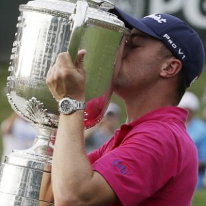 Tiger Woods Dines With Justin Thomas, Wanamaker Trophy - ZergNet