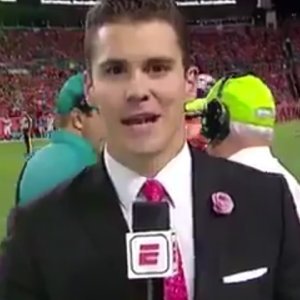 ESPN Reporter's Awkward 'Monday Night Football' Debut Goes Viral - ZergNet