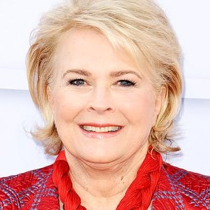 Candice Bergen Recalls Date With Donald Trump in College - ZergNet