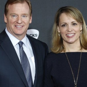 Roger Goodell's Wife Admits to Defending Him With Fake Account - ZergNet