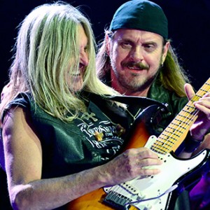 60 Aging Rockers You Won't Believe Are Still On Tour - ZergNet