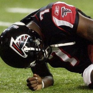 NFL's Worst-Ever Preseason Injuries - ZergNet
