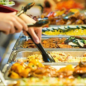 What You Need to Know Before Stepping Foot Into a Buffet - ZergNet