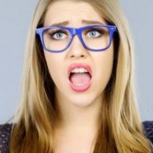 13 Body Language Blunders That Make You Look Silly - ZergNet