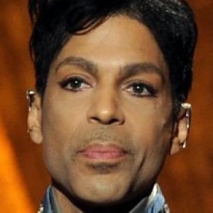 Very Peculiar Things We Learned About Prince After His Death - ZergNet