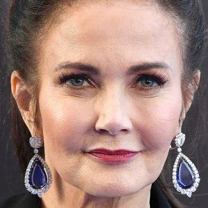 The Great Reason Why Lynda Carter Refuses to Get Plastic Surgery - ZergNet