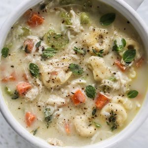 Cold-Weather Soups You Can Make in 30 Minutes - ZergNet