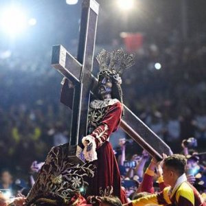 The Black Jesus Statue That's Said to Have Healing Powers - ZergNet