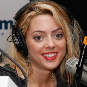 Cat Marnell's Dad Once Spent $62K to 'Fix' Her Life - ZergNet