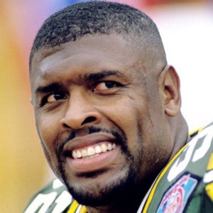 Former NFL Stars You Forgot Had Passed Away - ZergNet