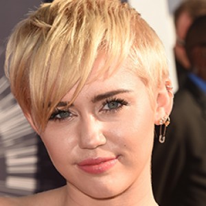 Miley Cyrus Knows Patrick Schwarzenegger's Cabo Friend - ZergNet