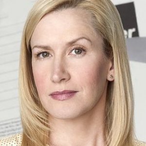 What Really Happened to Angela From 'The Office' - ZergNet