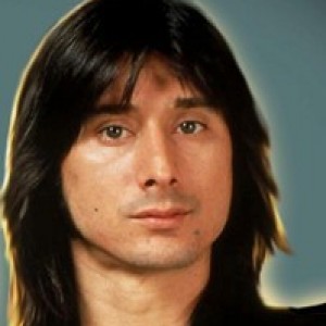 Steve Perry: 5 Fun Facts About the Former Journey Singer - ZergNet