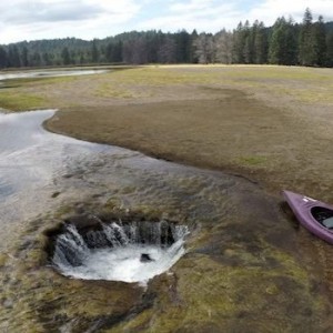 Oregon's Mysterious 'Disappearing Lake' Explained - ZergNet