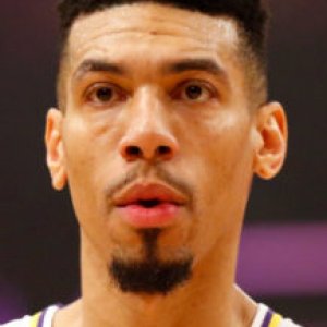 Why Danny Green Hasn't Received His Raptors Championship Ring - ZergNet