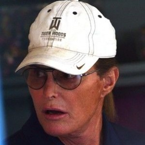 Bruce Jenner's New Name Revealed But It's Not What We Expected - ZergNet