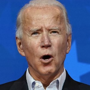 Biden Campaign Manager Offers Encouraging Words Amid Final Count - ZergNet