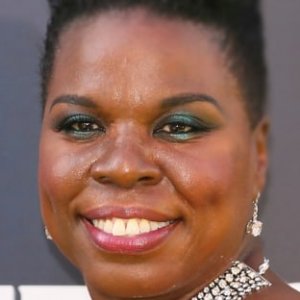 What Made Leslie Jones Stand Out At The People's Choice Awards - ZergNet