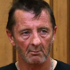 AC/DC Drummer Phil Rudd Gets Arrested Again - ZergNet