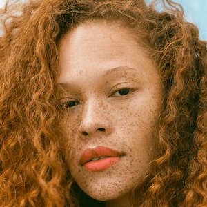 The Most Unique Models On The Catwalk Today - ZergNet