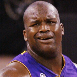 Shaq Reenacts His Favorite Play In Lakers History - ZergNet