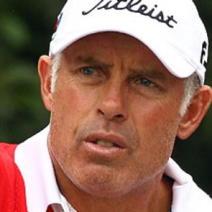 Tiger's Former Caddie Answer Question About PED Use - ZergNet