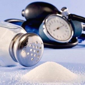 Warning Signs You Are Eating Too Much Salt You Shouldn't Ignore - ZergNet
