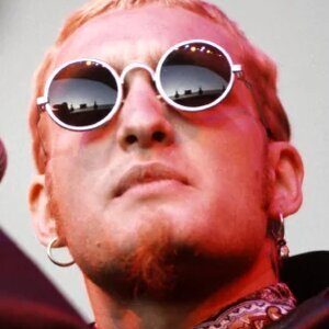 What The Final 12 Months Of Layne Staley's Life Was Like - ZergNet