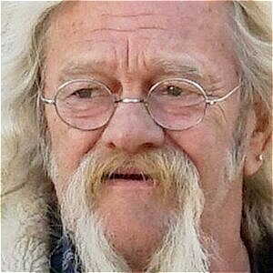 The Untold Truth Behind Alaskan Bush People - ZergNet