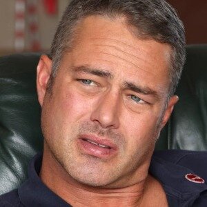 The Surprising Truth Behind The One Chicago Franchise Ratings - ZergNet