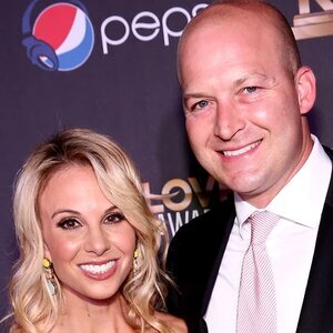 Inside Elisabeth Hasselbeck's Relationship With Tim Hasselbeck - ZergNet