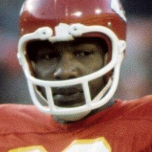 Kansas City Chiefs WR Otis Taylor Sadly Passes Away - ZergNet