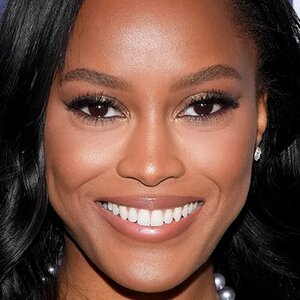 Summer House Star Becomes Bravo's First Victoria's Secret Model - ZergNet