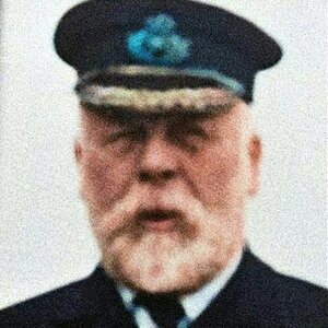 Heart-Shattering Last Words Of The Titanic Captain - ZergNet