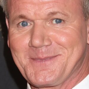 Gordon Ramsay's Top Tip For Perfectly Seasoned Burgers - ZergNet