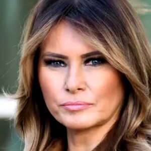 Hidden Meanings Behind Melania Trump's Body Language - ZergNet