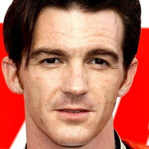 Police Reveal Concerning News About Child Star Drake Bell - ZergNet