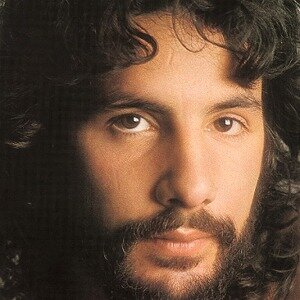 Cat Stevens' Legendary Career Includes These Tragic Moments - ZergNet