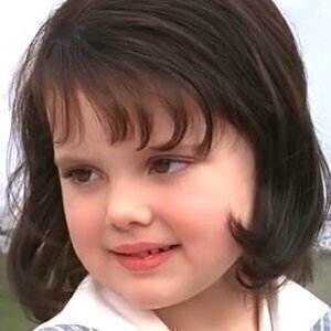 Darla From The Little Rascals Grew Up To Be Absolutely Gorgeous - ZergNet
