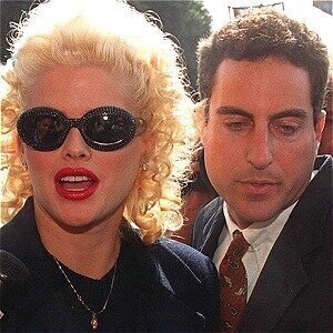 Remember Anna Nicole Smith's Lawyer? Here's Where He Ended Up - ZergNet