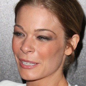 LeAnn Rimes Before & After Plastic Surgery - ZergNet