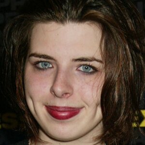 Lilly From The Princess Diaries Is Totally Gorgeous In Real Life - ZergNet